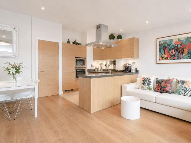Praed Street, Paddington, London W2, 2 bed flat to rent, £5,200 pcm | PrimeLocation