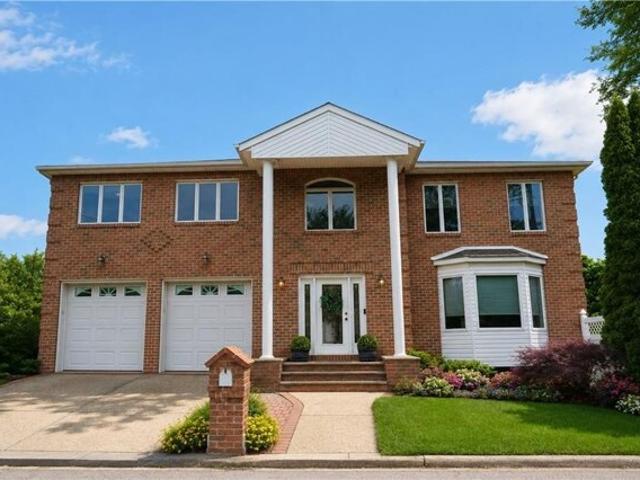 Prague Ct, Staten Island, Home For Sale