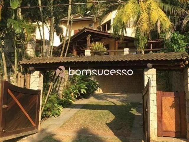 Praia da Feiticeira Sobrado com 5 dormitórios à venda, 770 m² por R$ 2.799.900,00 Feiticeira I