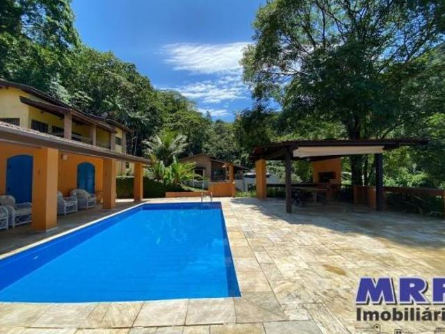 Praia da Lagoinha em Ubatuba. Casa á venda, 6 dormitórios. Com piscina