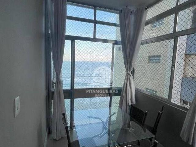 Praia das Pitangueiras, Frente Mar, Reformado, 3 dormitórios à venda, 116 m² por R$ 850.000 Pitang