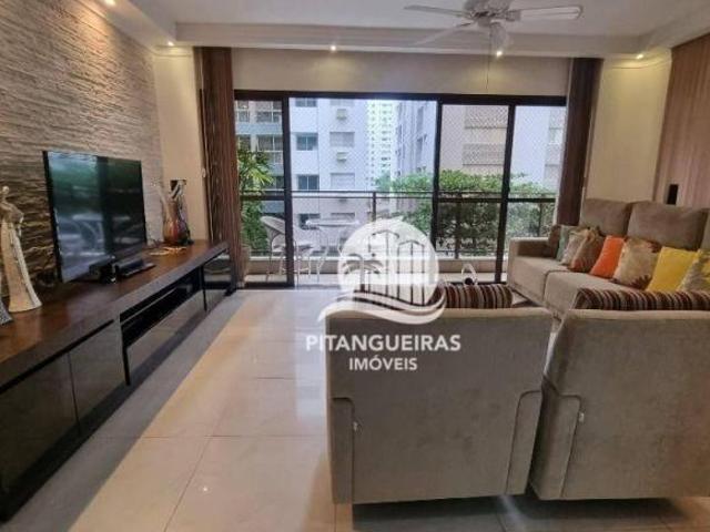 Praia Das Pitangueiras, Reformado, 2 vagas, Lazer, 1 Quadra da Praia, 3 dormitórios à venda, 120 m²