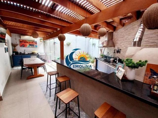 Praia de Juquehy casa charmosa 2 dormitórios churrasqueira forno a lenha privativo