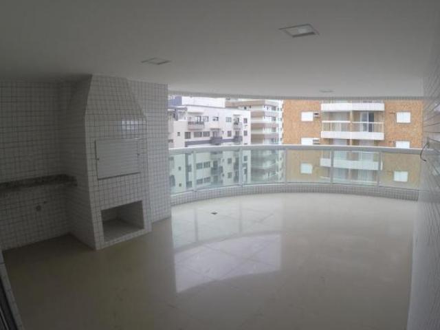Praia Grande 03 DORMS. / 03 SUÍTES SALA LAVABO COZINHA AMPLA SACADA AMPLA + 1 vaga à 130 metros da