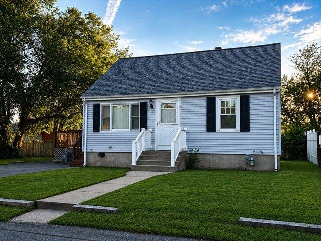 Prairie Ave, Swansea, Home For Sale