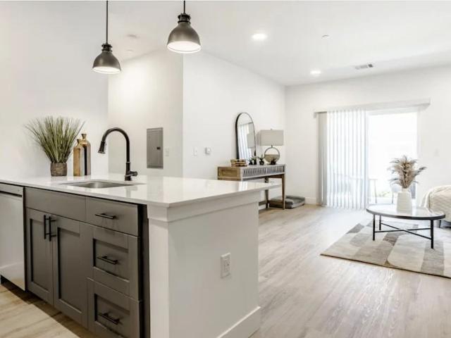 Prairie Encore 3 Bedroom Apartment for Rent at 100 Mia Rose Way, O'Fallon, MO 63366 O'Fallon