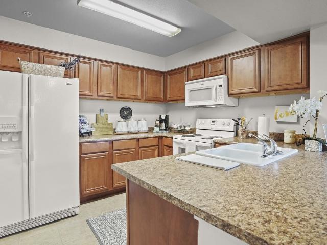 Prairie Springs 2 Bedroom Apartment for Rent at 9777 N Council Rd, Oklahoma City, OK 73162 Harvest Hills