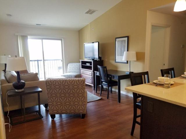 Prairie Square Rentals 2 Bedroom Apartment for Rent at 2121 45th St, Highland, IN 46322