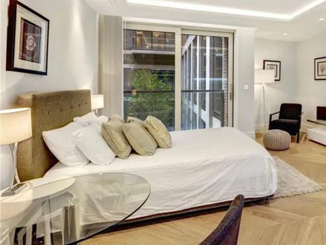 Pret a manger, 190 Strand, London, WC2R 1DH, United Kingdom | 1 bed house for rent #167598653 | Rentberry