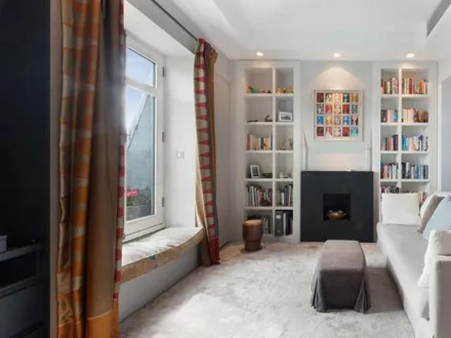 Pret A Manger, 7 8 St Martin's Place, London, WC2N 4JH, United Kingdom | 1 bed apartment for rent #114909074 | Rentberry