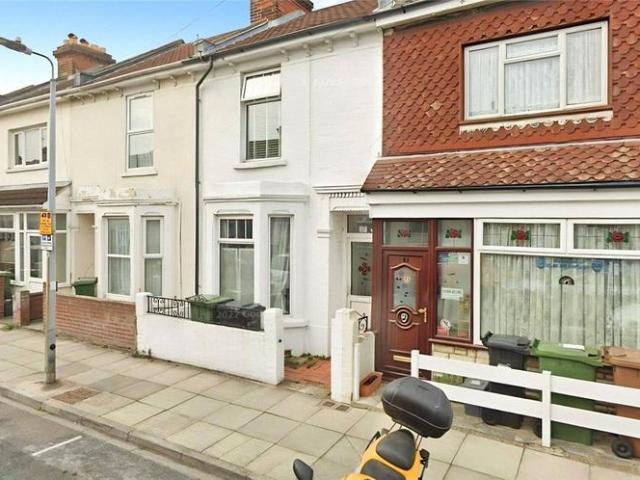 Pretoria Road, Hampshire PO4 4 bed house to rent £2,400 pcm £554 pw
