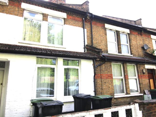Pretoria Road, London N17, 4 bed terraced house to rent, £2,300 pcm | PrimeLocation