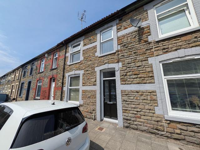 Pretoria Road, Tonyrefail, Porth CF39, 4 bed terraced house to rent, £750 pcm | PrimeLocation