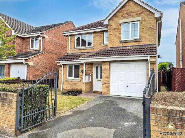 Pretoria Street, Featherstone WF7, 4 bed property to rent, £1,300 pcm | PrimeLocation
