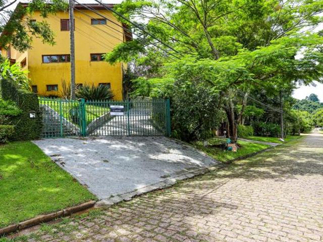 Granja Viana Casa Ampla e Contemporânea Condomínio Fechado 500m² A/C