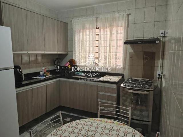 PREÇO LEGAL! CASA COLADINHA AO CENTRO DE COTIA