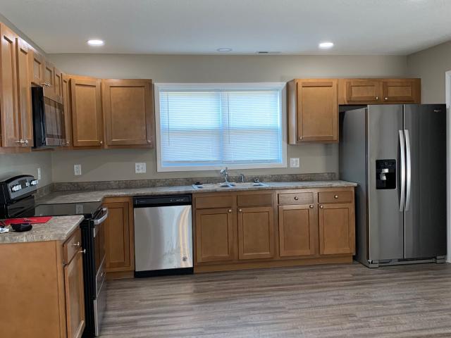 Pre leasing 3 Bed 1.5 Bath Townhouse on Old Trail Rd