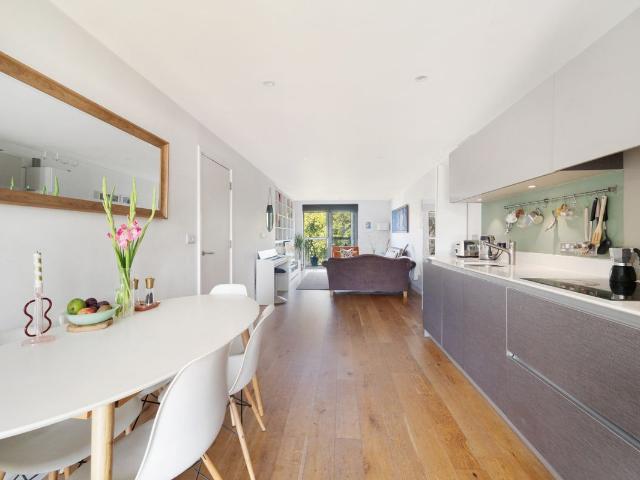 Prebend Street, Angel N1, 2 bed flat to rent, £3,750 pcm | PrimeLocation