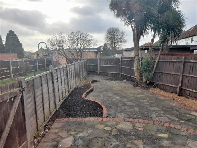 Precinct Road,Hayes,UB3