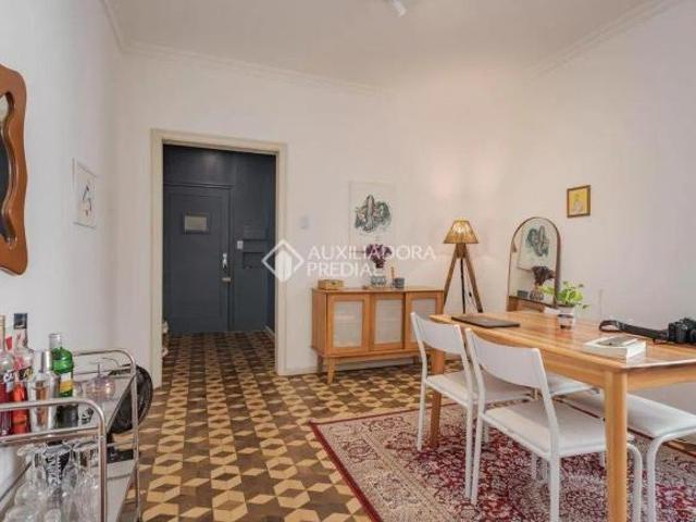 PRECIOSIDADE NO BAIRRO INDEPÊNDENCIA APARTAMENTO ATUALIZADO