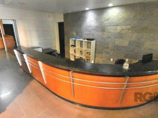 PRÉDIO 319,00 m² MENINO DEUS