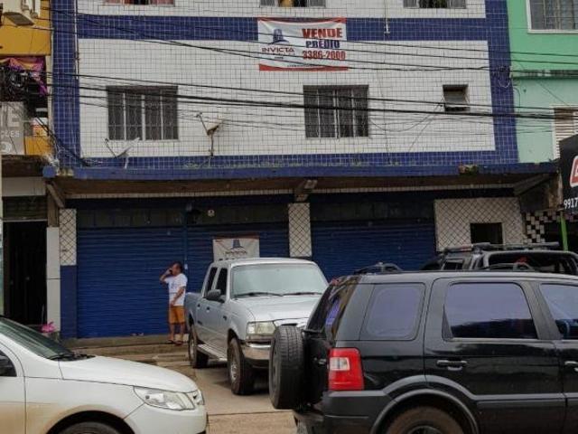 Prédio com ótima renda no SOF