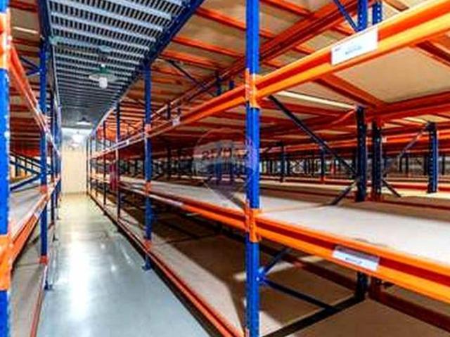 Prédio com salas para escritório, câmera fria, estoque 1991 m² em Águas Claras