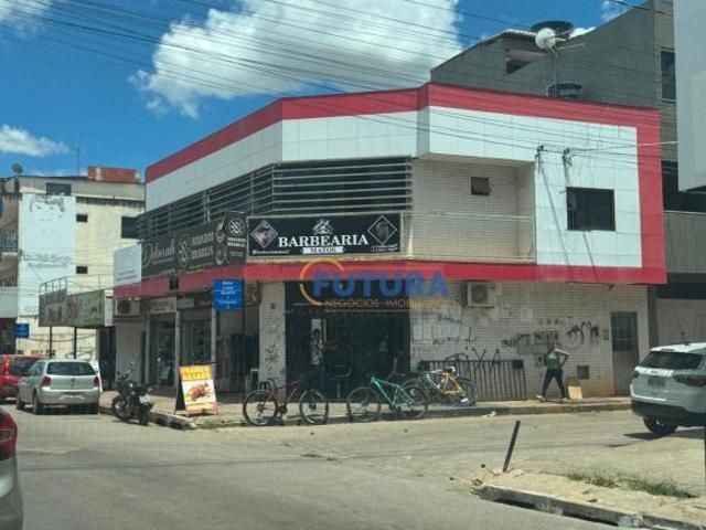 Predio com 2 PAV, na Vila Estrutural