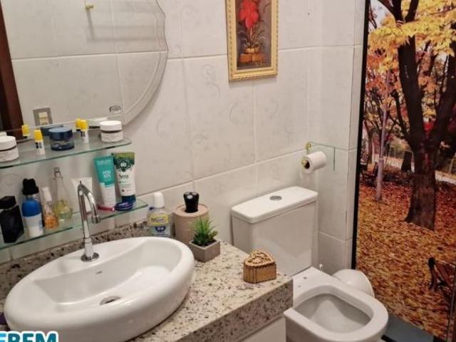 PRÉDIO COM 3 APARTAMENTOS ACABADOS E MAIS 3 EM CONSTRUÇÃO