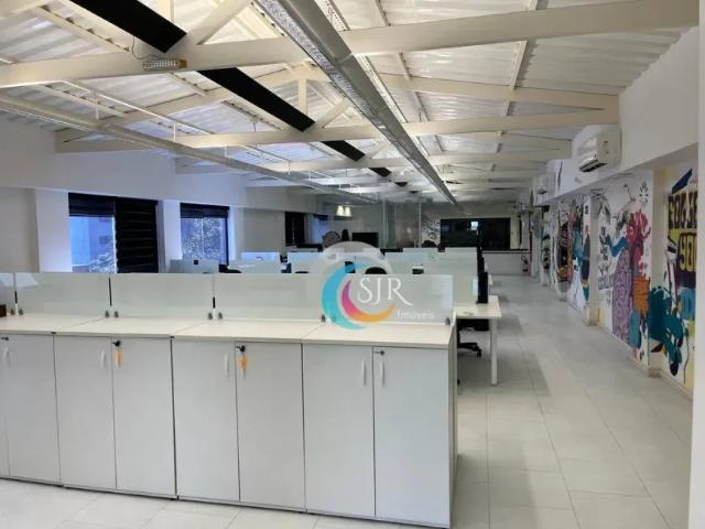 Prédio comercial mobiliado de 1789 m² na Vila Madalena