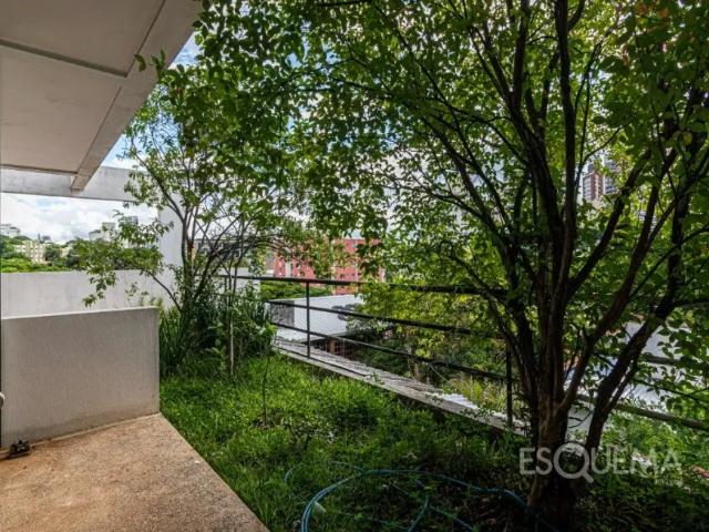 Prédio comercial monousuário na Vila Madalena