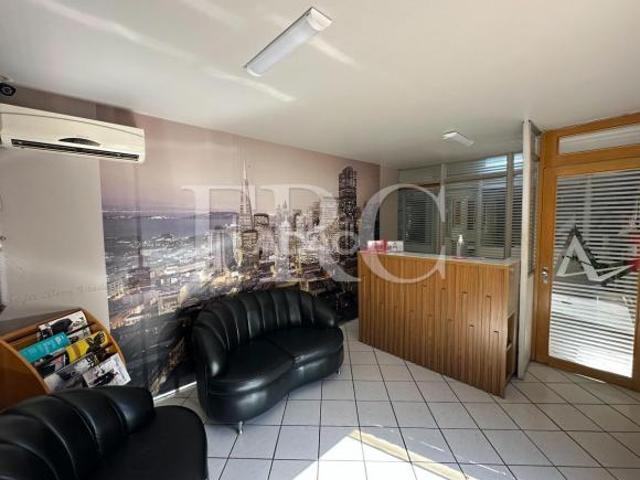 Prédio Comercial na Av. T2 IN31923