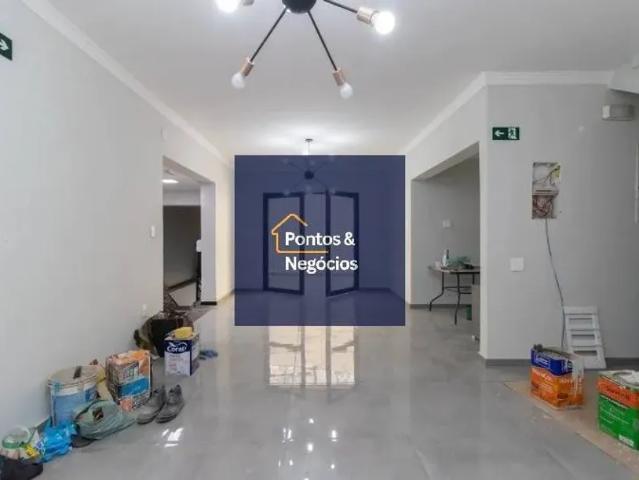 Prédio comercial na Rua Voluntários da Pátria