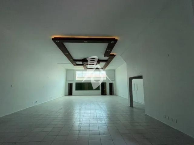 Prédio comercial na V. Gomes Cardim, 400m²