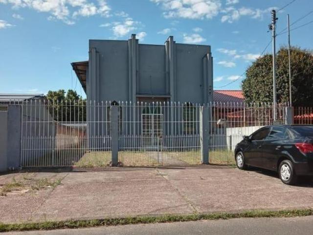 Prédio comercial no bairro Camaquã em Porto Alegre/RS