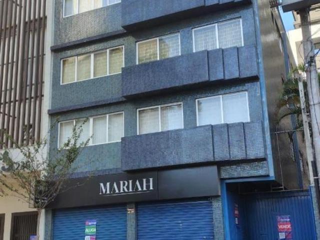 Prédio Comercial no Centro de Curitiba Alto Fluxo e Versatilidade