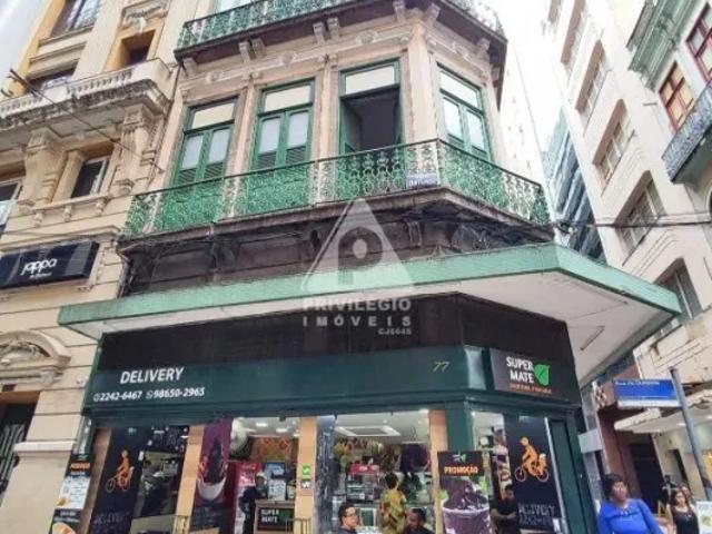 Prédio comercial no coração do centro do Rio de Janeiro