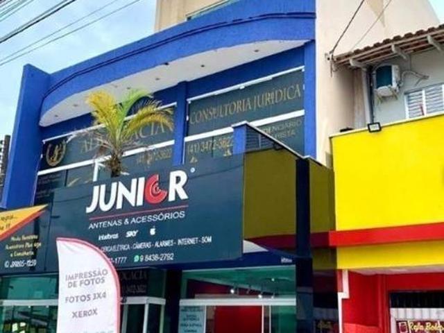 Prédio Comercial com 6 salas e 1 apartamento