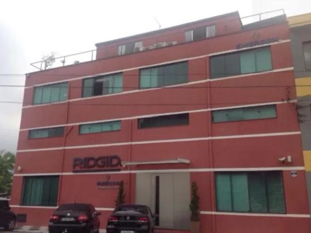 Prédio Comercial com 800 mts no Centro Comercial Conde I em Alphaville Barueri SP