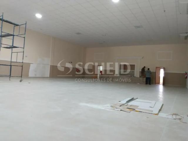 Prédio comercial com 1060m2 com renda em ótima localização no Cambuci