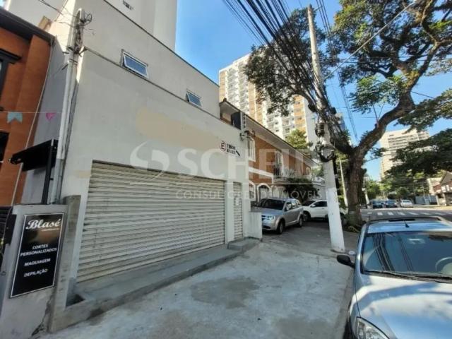Prédio comercial com 110m2 em dois pavimentos em ótima localização em Moema