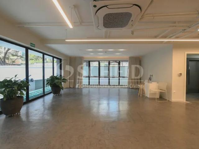 Prédio comercial com 1156m2 com 5 pavimentos em ótima localização no Itaim Bibi