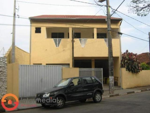 Prédio Comercial com casa no piso superior