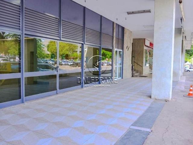 Prédio Comercial de 1893 m² de área construída à venda na Asa Sul