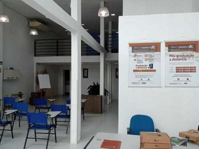 Prédio Comercial Desocupado à Venda na Azenha, Porto Alegre, RS