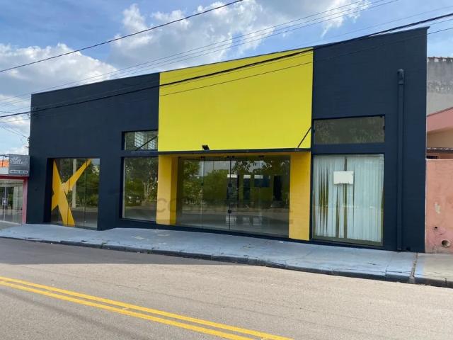 Prédio Comercial e 4 banheiros à Venda, 360 m² por R$ 1.250.000