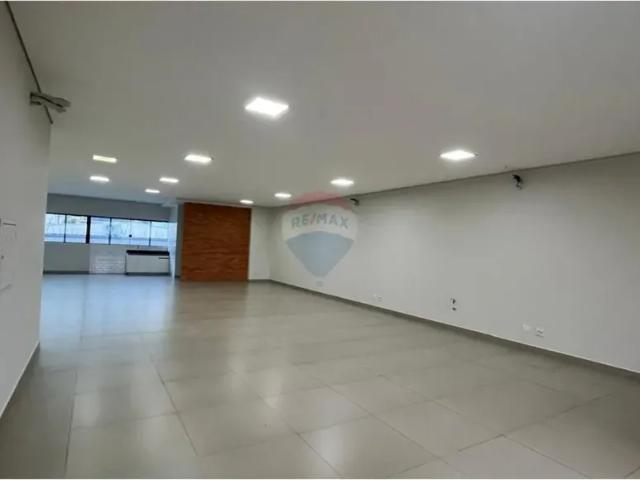 Prédio Comercial elevador e vagas subterrâneas Alto da Boa Vista