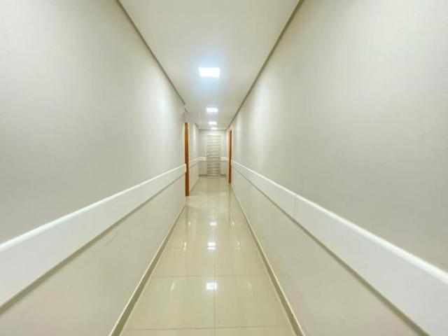 Prédio Comercial em Azenha