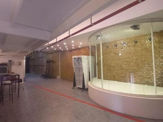 Prédio Comercial em Centro Histórico