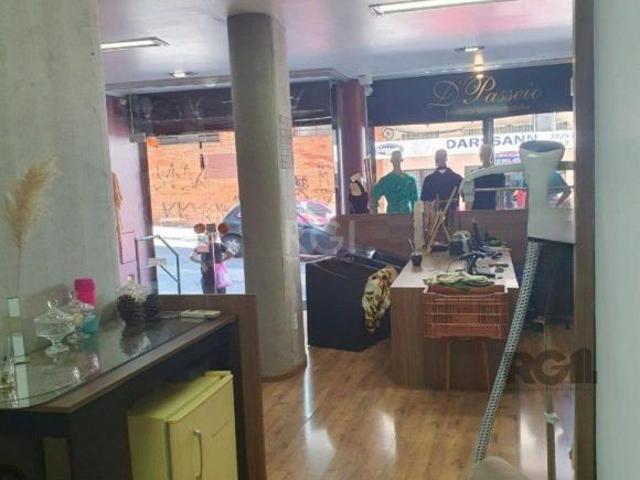 Prédio Comercial em Centro Histórico